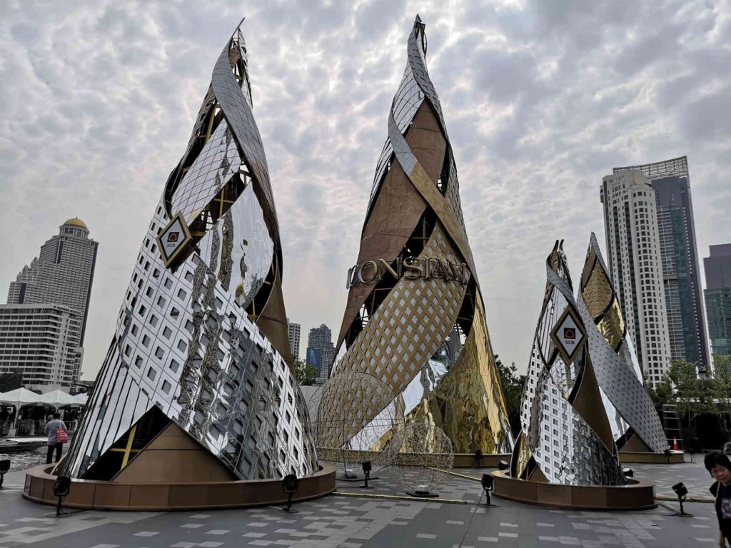 2 Days In Bangkok - The ONLY Itinerary You Need To Follow - Traveling Pari